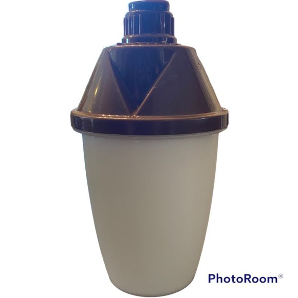 Tupperware | Kitchen | Vintage Tupperware 8474 Shaker Mixer With 8487 ...